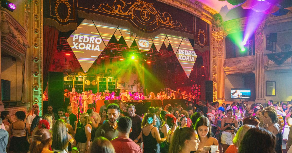 La fiesta de Feria de Kuver continúa en el Teatro Cervantes