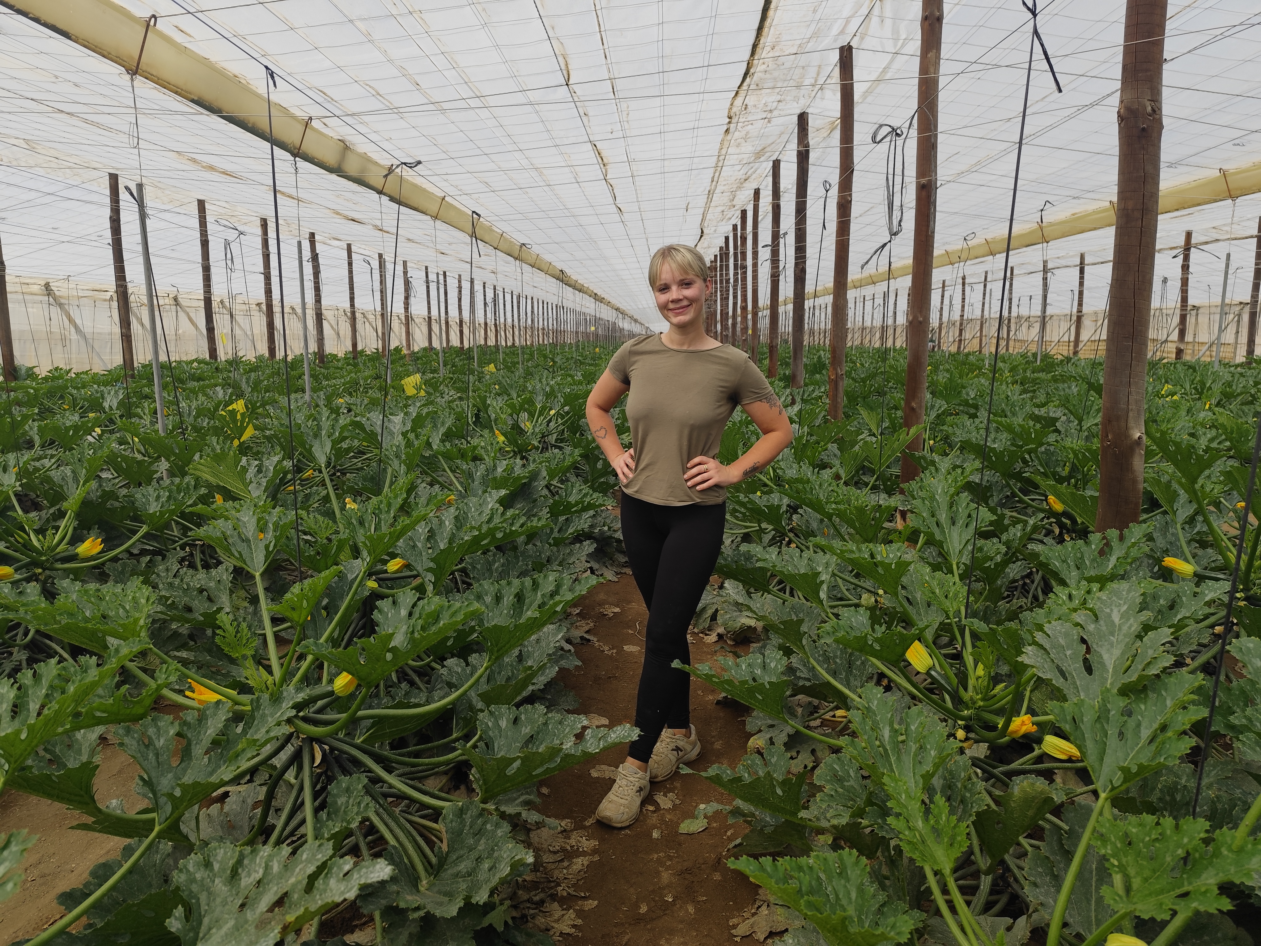 La realidad de una influencer agricultora de Níjar: "No se creen que ...